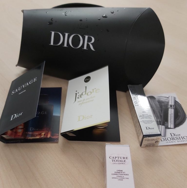 Free Dior Sample Box | LatestFreeStuff.co.uk