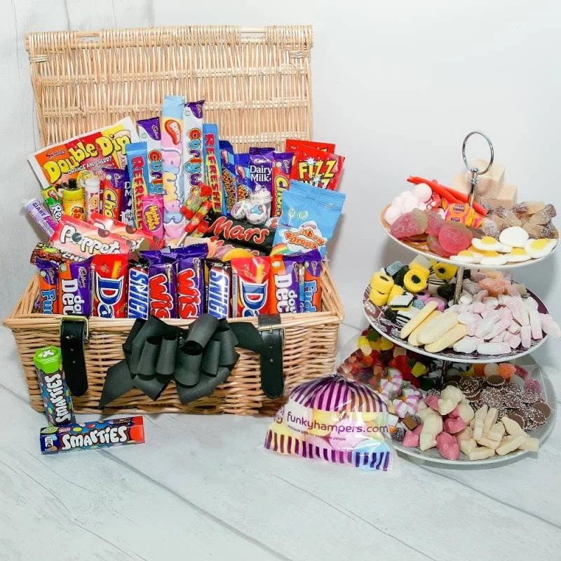 Win a Super Mega Mix Sweets Hamper | LatestFreeStuff.co.uk