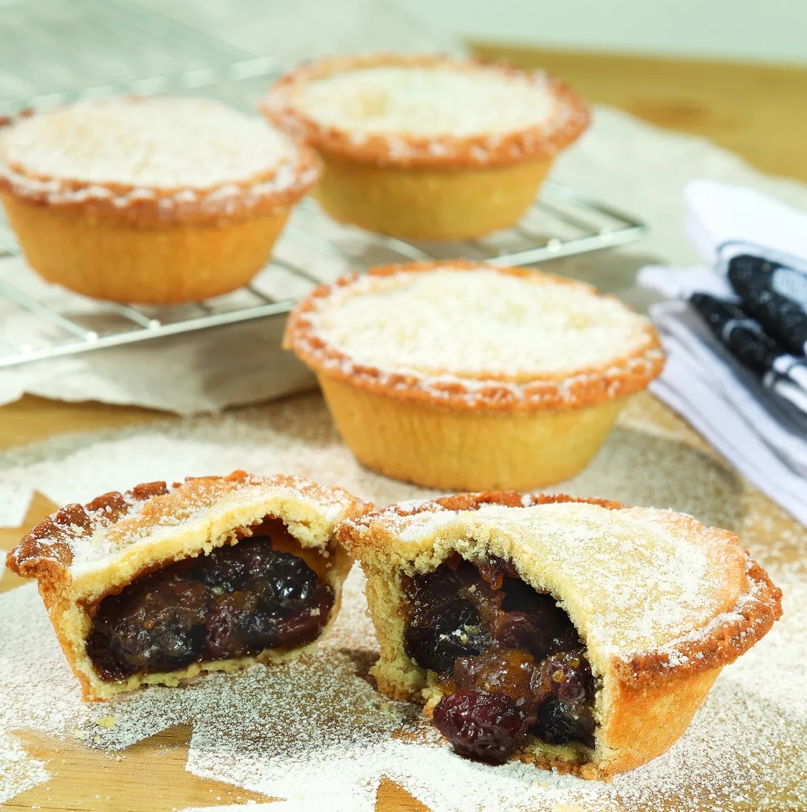 Free Christmas Mince Pie | LatestFreeStuff.co.uk